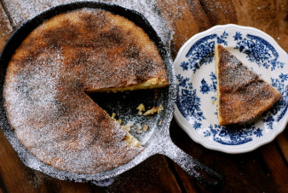 snickerdoodle skookie {skillet cookie} - ChinDeep