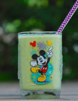 {disney world's senses juice bar} spinach replenishment smoothie - ChinDeep