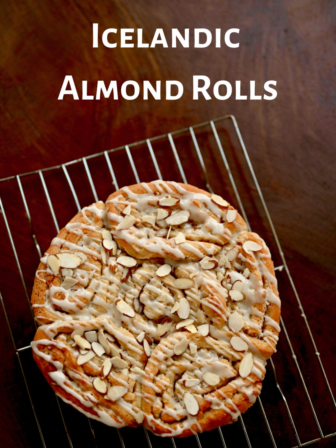 icelandic almond rolls - ChinDeep