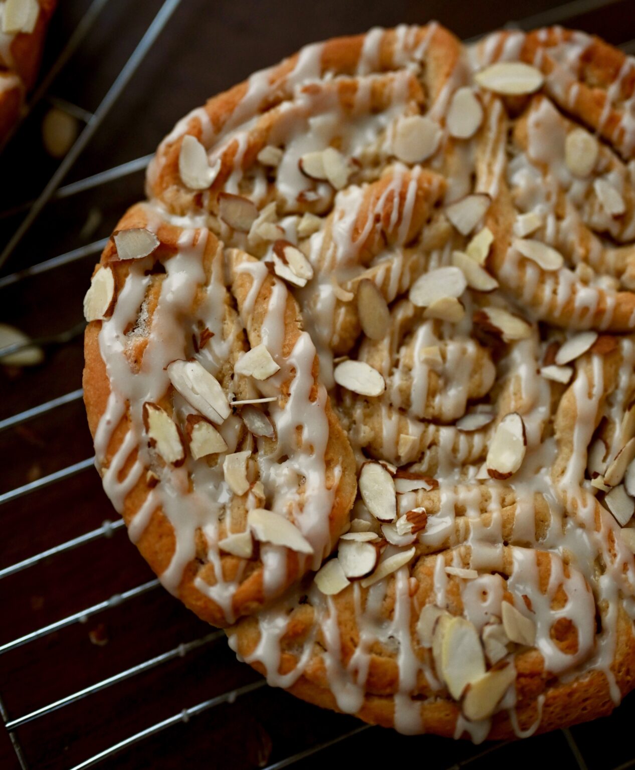 icelandic almond rolls - ChinDeep